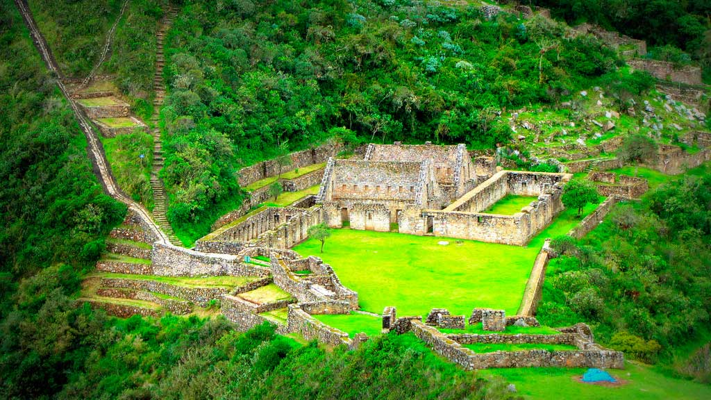 CHOQUEQUIRAO TREK 4 Days CHOQUEQUIRAO TREK 4 Days